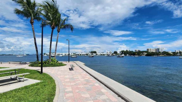 Phil Foster Memorial Park – Riviera Beach, Florida (Activities and ...